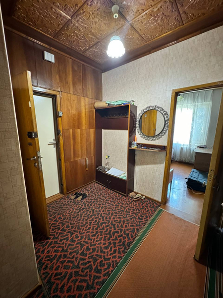 Юнусабад-11. 3/1/4. 70м2. Панель. 2*6 балкон.
