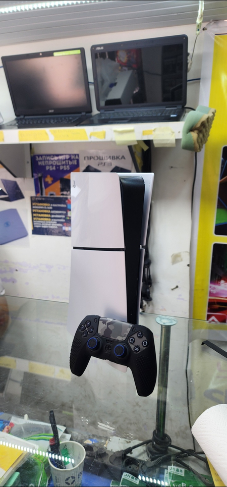 Продается игровой консол Sony Playstation 5 slim