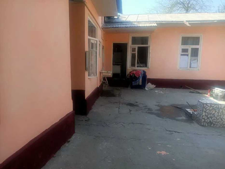 Chorsu, Tinchlik metroga yaqin joyda hovli uyli kvartira bor
