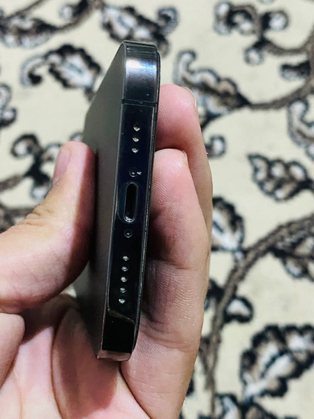 Iphone 12 pro  350$