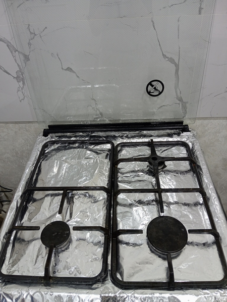 Gaz plita sotiladi