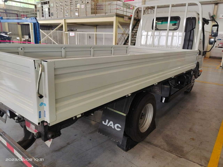 JAC J3: 4.5 5 tonna yukni ko\\\'rdim demaydi