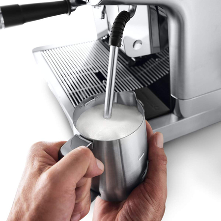 Продам кофе-машину DeLonghi EC9865.M La Specialista Maestro