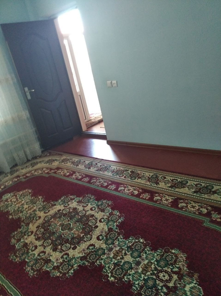 Uchastka hovli 3 sotix 5 xona 3 ta podvol navesli shinam hovli ipoteka