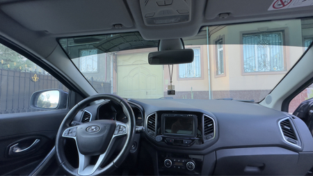 Lada X RAY cross