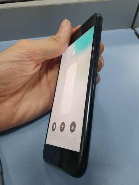Iphone se 2022 90%