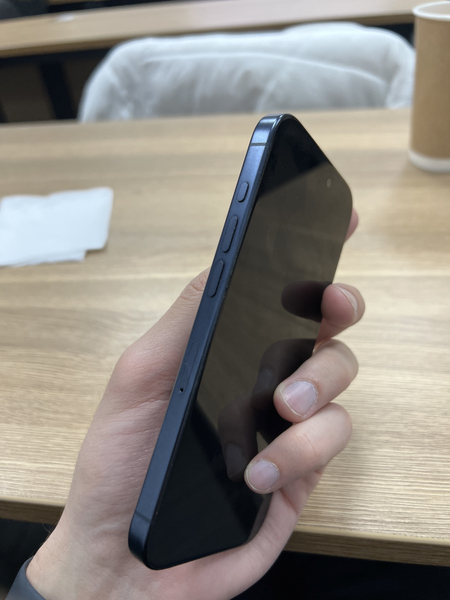 Iphone 15 pro 1 TB blue