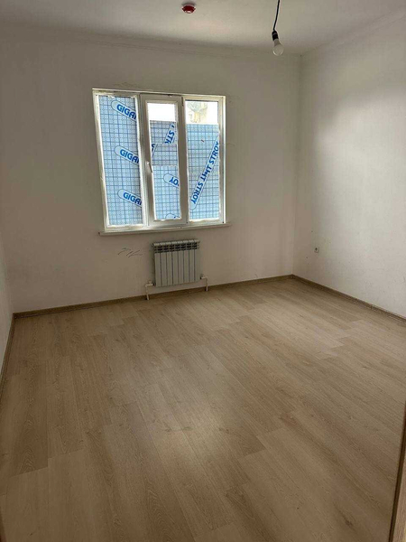 Srochna sotiladi yangi xayot 9 xudud 1 etajdan  16 etajagacha