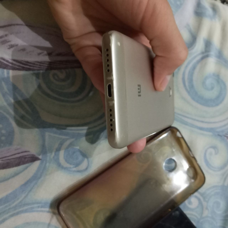 Redmi 5 sotiladi