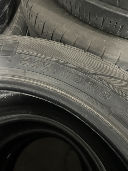 chan yang 235/50R19