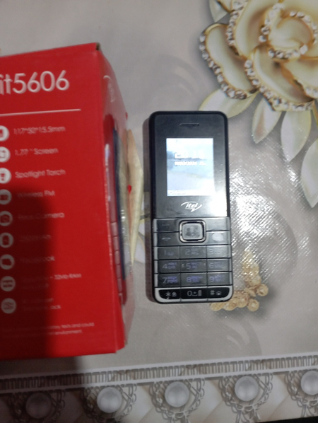 Продам Itel5606 телефон
