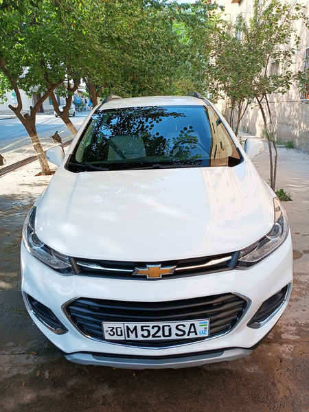Шевралет трекир сотиладе йиле 2019 авто кредитга чикаде нахт