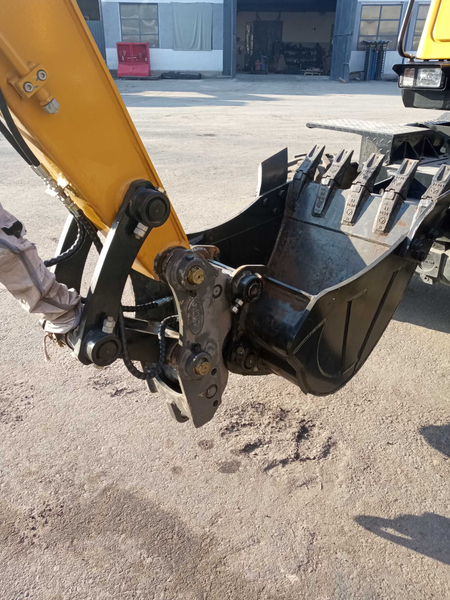 Колесный экскаватор Sany SY65W 0.21 куб. Тўлов хар ой 17 млн лизингга.