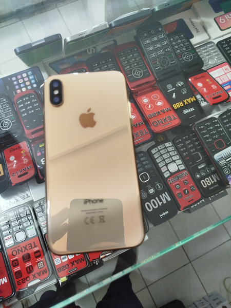 iPhone xs 64GB идеал