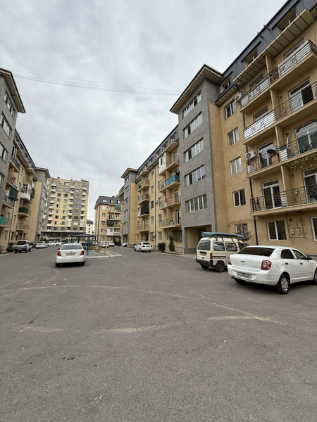 Arenda Sergili Yangi xayot 3 A 3 metro bekati yonida 1 xona