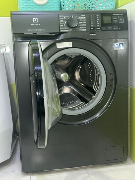 ELECTROLUX PerfectCare 600 Компактная стиральная машинка 6кг