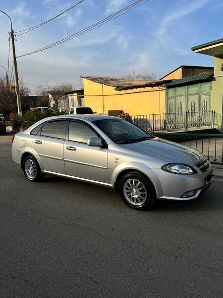 Avtomobil savdosi