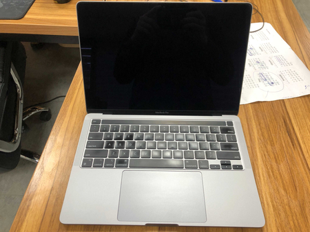 Macbook pro M1 13 dyum 8/256