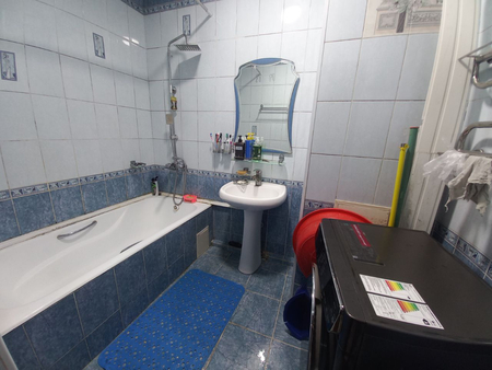 Срочно продаётся 4-х комнатная 4/4/5 Улучшенка 91м² Сергели-4 Ярмарка