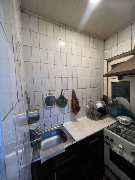 Продаётся на Воднике 3/3/4, кирпич 77 серия