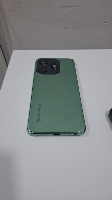 Tecno spark 10c 8/128