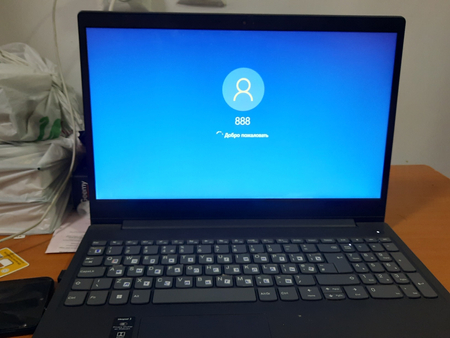 Laptop Noutbuk Lenovo