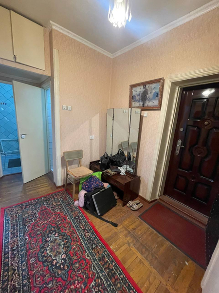 Продаётся квартира Чиланзар 8 квартал 4-4-4
