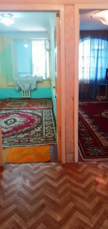 Шаҳар марказида 2 хонали квартира ижарага берилади.