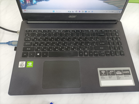 Acer aspire-3 i3 10th gen sotiladi.