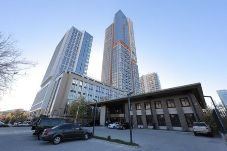 Срочно продается 2х ком квартира в   ЖК 