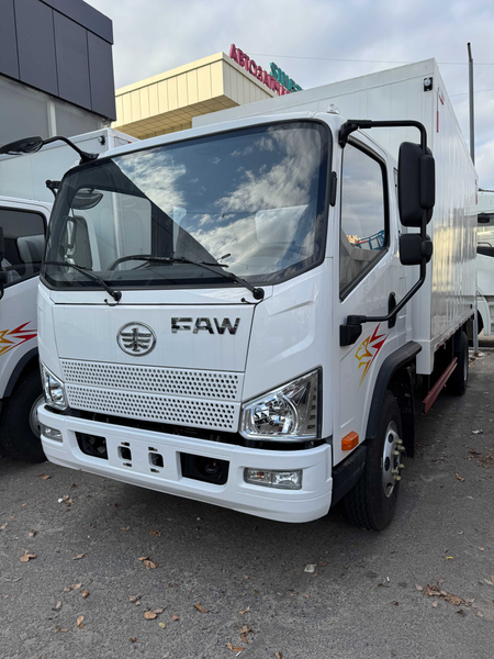 FAW Tiger V Цельнометаллический Фургон (4х2) 21,6м