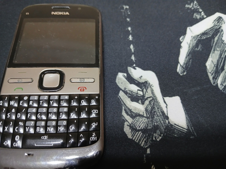 Assalom alekum telefon sotiladi Original Nokia E5