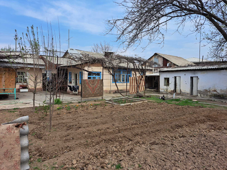 Недорого срочно продам большой участок в Келесе.