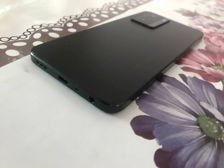 Продам oppo a77s 8+8/128 black