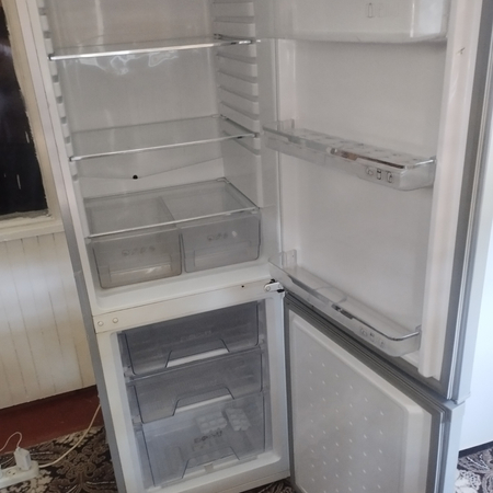 Артел халадилник сотилади 300$ келишамиз