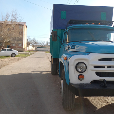 Zil sotiladi iwga tayyor