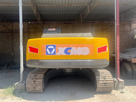 Гусеничный экскаватор xcmg 260