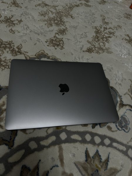 Macbook pro m1 8/256 89% ayblari bor shunga yarasha arzon sotyapman
