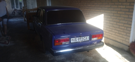 Jiguli 2107 sotiladi