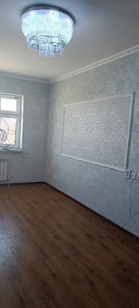 Kvartira sotiladi.Yangiyol shahar.25 000.Ipoteka bor