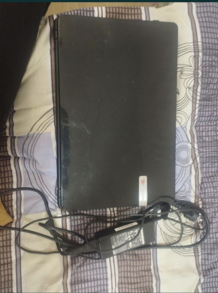 Packard bell 8/240 gb SSD +sumka + zaryadnik