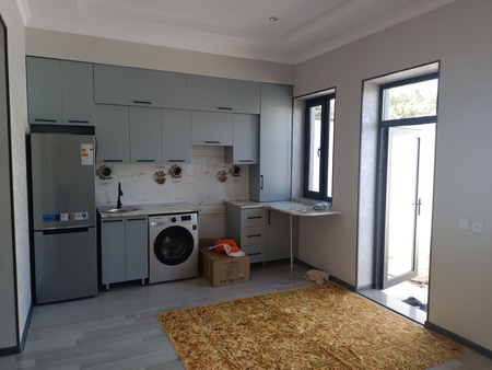 Срочно продается коттедж 3 ком маленький дворик все условия в нутри
