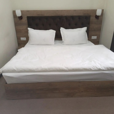 Bez zaks kvartira/ gostinsa/ Hotel.