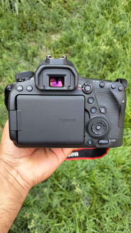 Canon 6d mark 2 yangi xolatda qiziqqanla tel dastavka xizmati bor