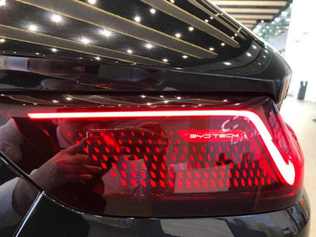 BYD чемпион гибриб и электра