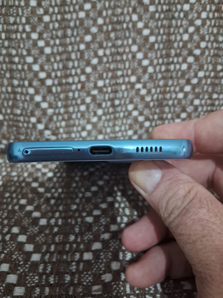Продам телефон Samsung A53.