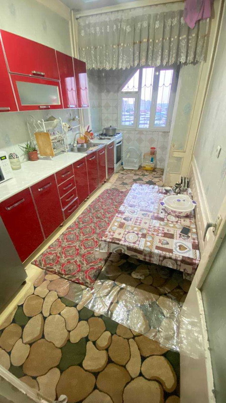 谷 129589 谷 Algaritm 31 kvartalda kvartira sotiladi 3/8/9 72 м²