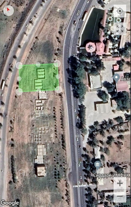 Restoran uchun mo'ljallangan fundament tashlagan yer maydoni sotiladi