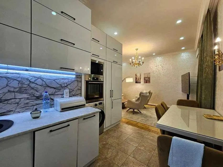 Продам квартиру 3/3/4 новая, Люкс, Шота Руставели, магазин Bosch.