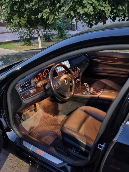 Bmw 745i f02 2012 год